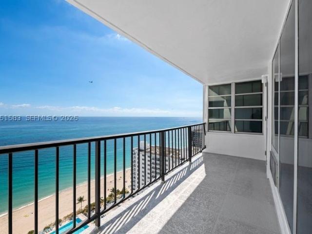 Luxury apartment complex for sale in Fort Lauderdale, Florida