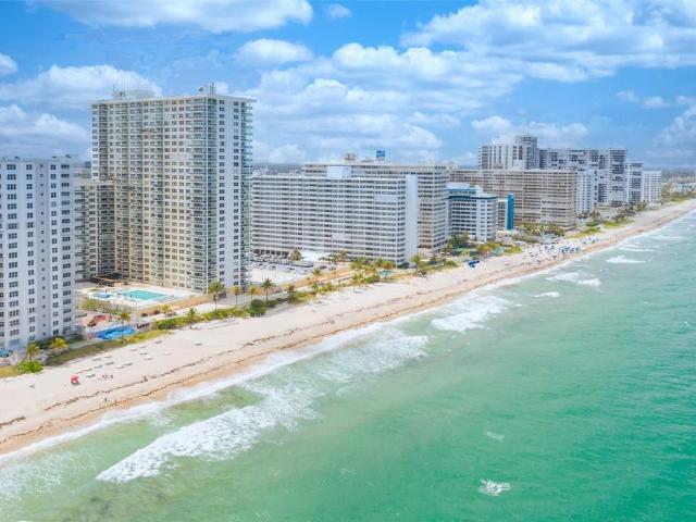 Luxury apartment complex for sale in Fort Lauderdale, Florida