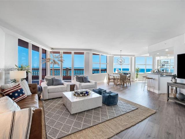 Luxury apartment complex for sale in Fort Lauderdale, Florida