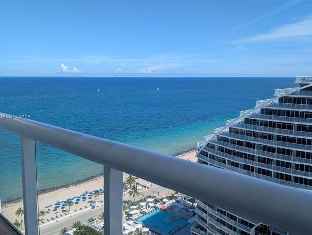 Luxury apartment complex for sale in Fort Lauderdale, Florida