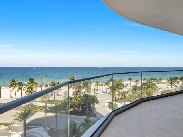 Luxury apartment complex for sale in Fort Lauderdale, Florida