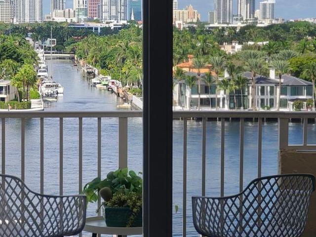 Luxury apartment complex for sale in Fort Lauderdale, Florida