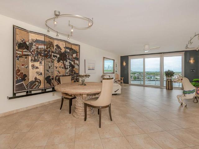 Luxury apartment complex for sale in Fort Lauderdale, Florida
