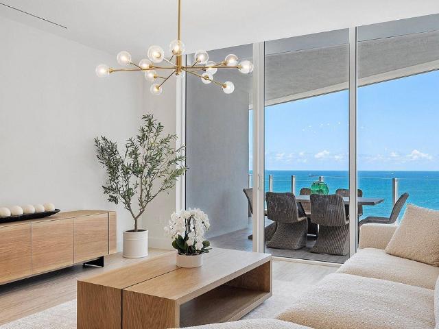 Luxury apartment complex for sale in Fort Lauderdale, Florida