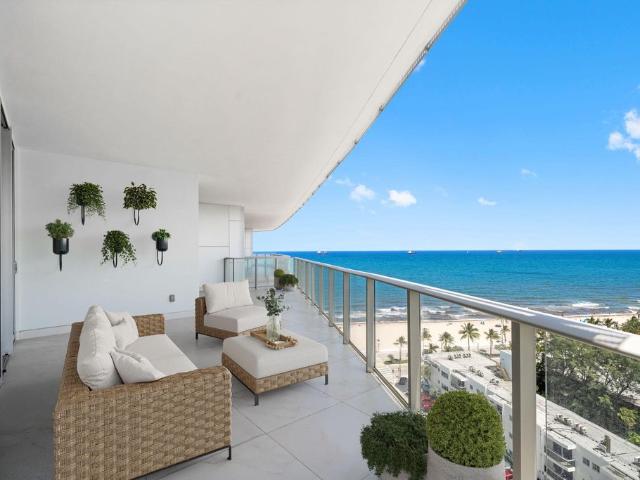 Luxury apartment complex for sale in Fort Lauderdale, Florida