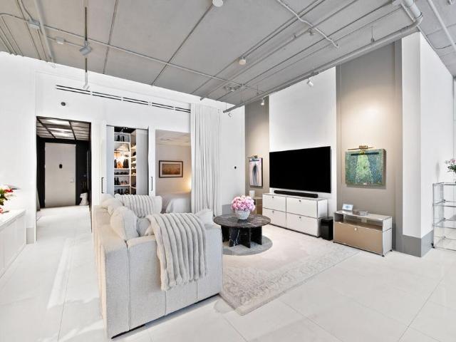 Luxury apartment complex for sale in Fort Lauderdale, Florida