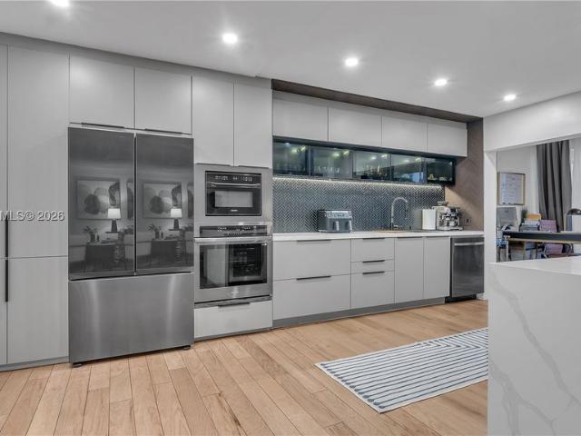 Luxury apartment complex for sale in Fort Lauderdale, Florida