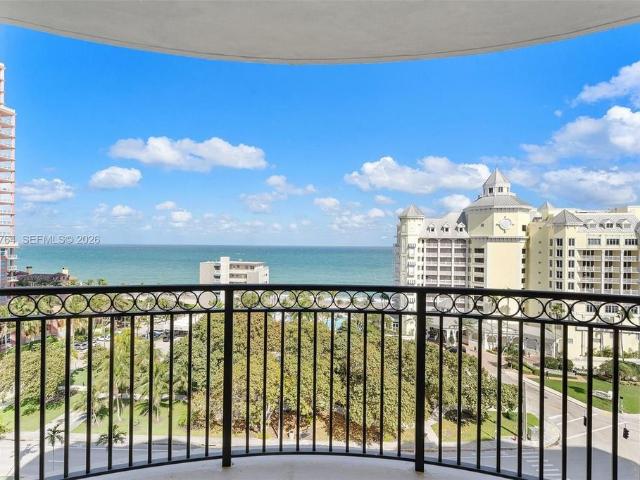 Luxury apartment complex for sale in Fort Lauderdale, Florida