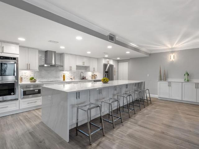 Luxury apartment complex for sale in Fort Lauderdale, Florida