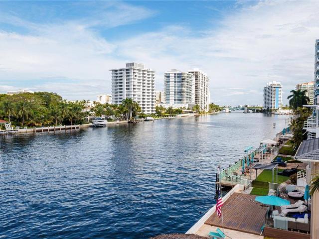 Luxury apartment complex for sale in Fort Lauderdale, Florida