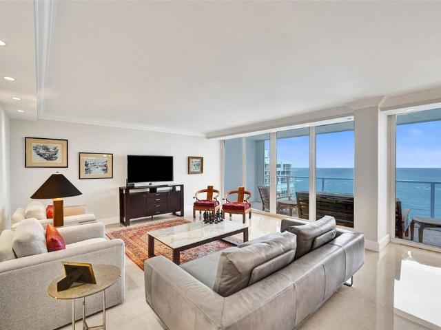 Luxury apartment complex for sale in Fort Lauderdale, Florida