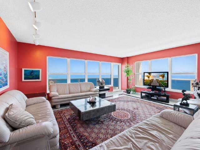 Luxury apartment complex for sale in Fort Lauderdale, Florida