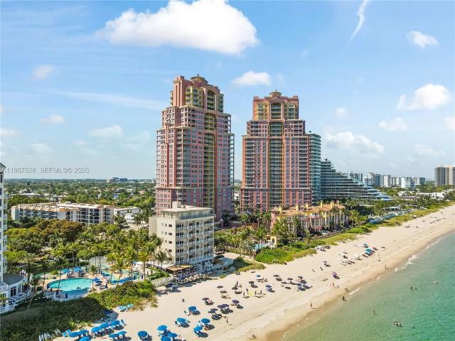 Luxury apartment complex for sale in Fort Lauderdale, Florida