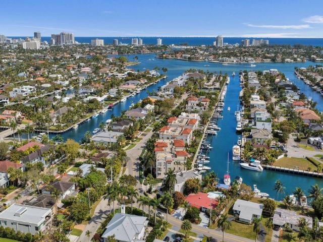 Luxury apartment complex for sale in Fort Lauderdale, Florida