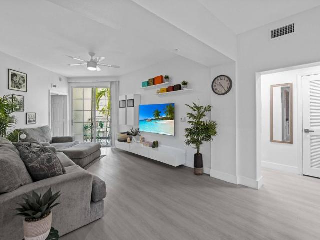 Luxury apartment complex for sale in Fort Lauderdale, United States