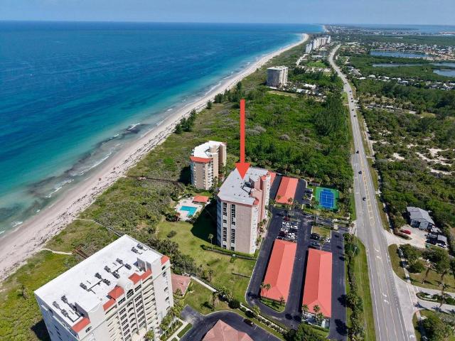Luxury apartment complex for sale in Fort Pierce, Florida