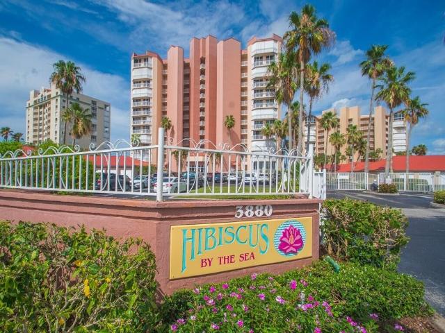 Luxury apartment complex for sale in Fort Pierce, Florida