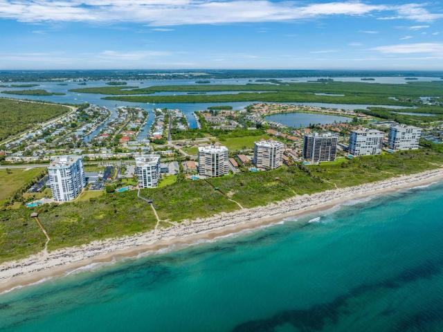 Luxury apartment complex for sale in Fort Pierce, United States