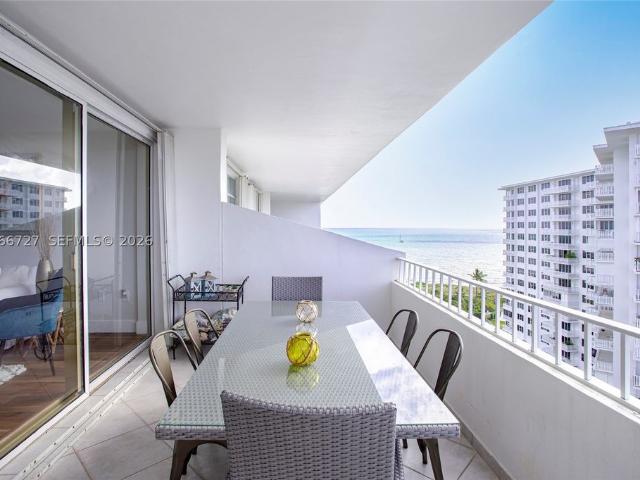Luxury apartment complex for sale in Key Biscayne, United States