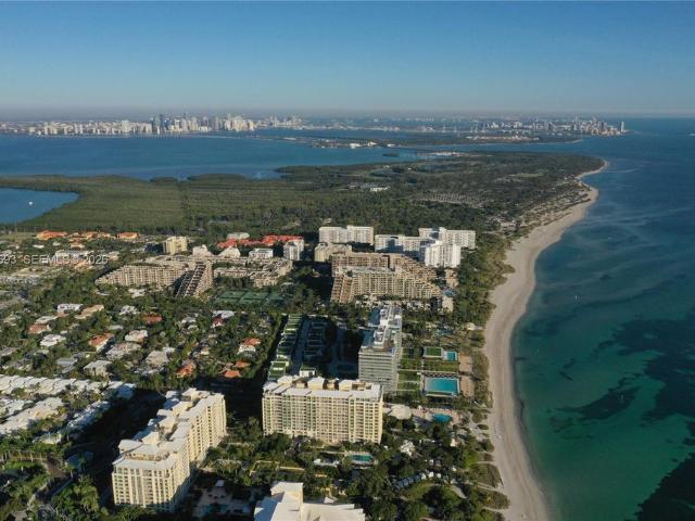 Luxury apartment complex for sale in Key Biscayne, United States