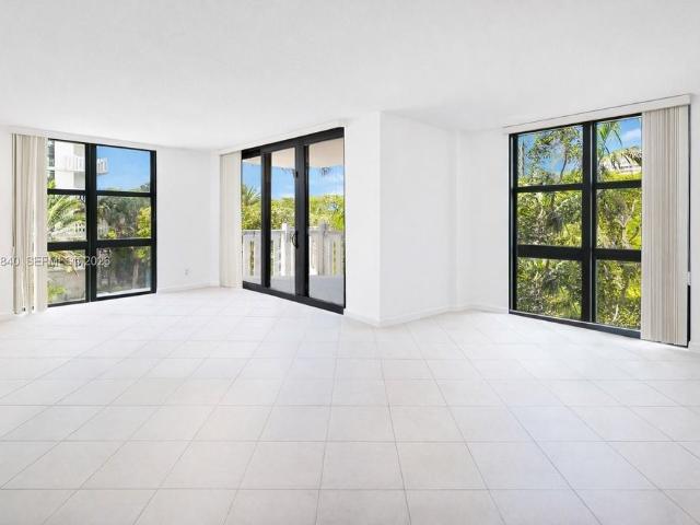 Luxury apartment complex for sale in Key Biscayne, United States