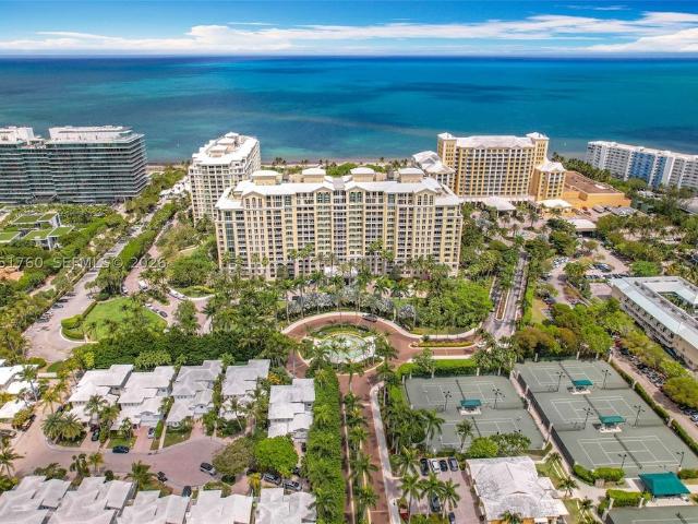 Luxury apartment complex for sale in Key Biscayne, United States