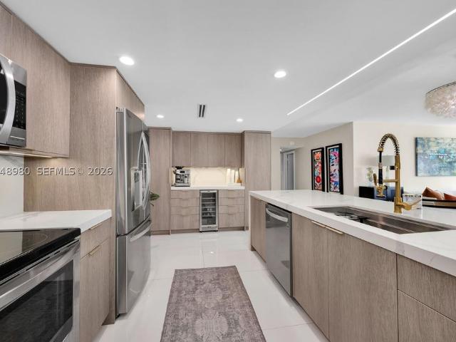 Luxury apartment complex for sale in Key Biscayne, United States