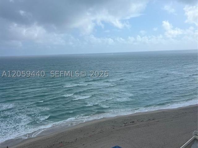 Luxury apartment complex for sale in Hollywood, Florida