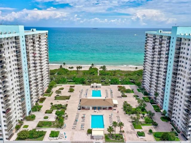 Luxury apartment complex for sale in Hollywood, Florida