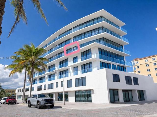 Luxury apartment complex for sale in Hollywood, Florida