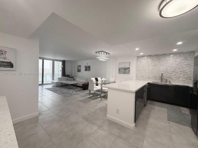 Luxury apartment complex for sale in Hollywood, Florida