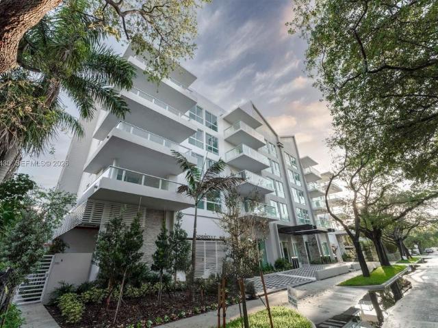 Luxury apartment complex for sale in Hollywood, Florida