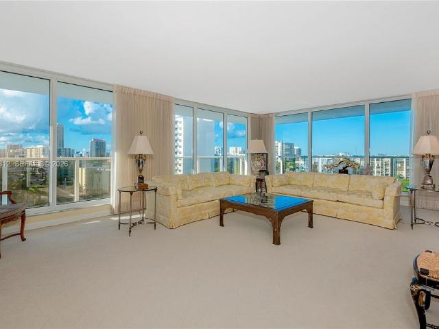 Luxury apartment complex for sale in Hollywood, Florida