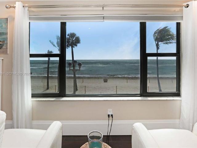 Luxury apartment complex for sale in Hollywood, Florida