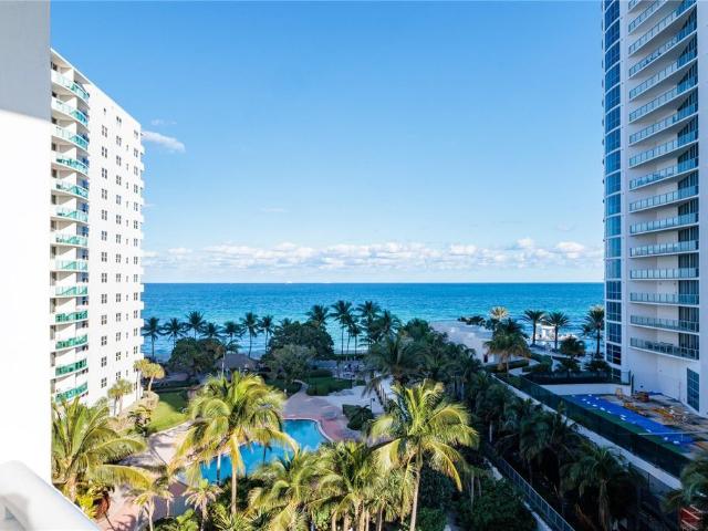 Luxury apartment complex for sale in Hollywood, Florida