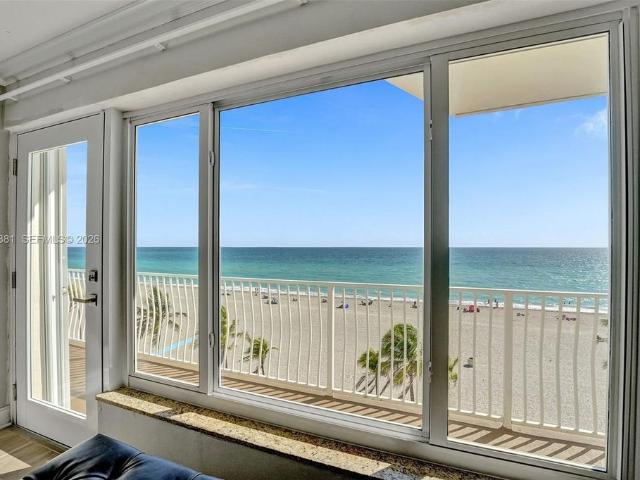 Luxury apartment complex for sale in Hollywood, Florida
