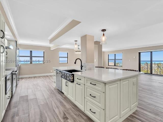 Luxury apartment complex for sale in Hollywood, Florida