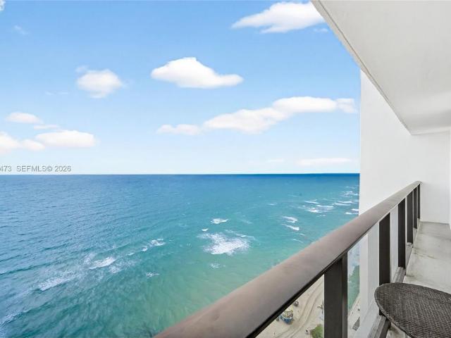 Luxury apartment complex for sale in Hollywood, Florida