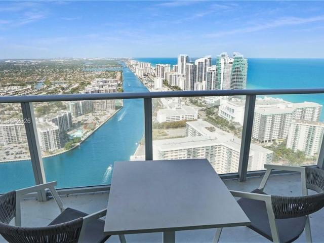 Luxury apartment complex for sale in Hollywood, Florida