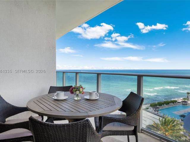 Luxury apartment complex for sale in Hollywood, Florida