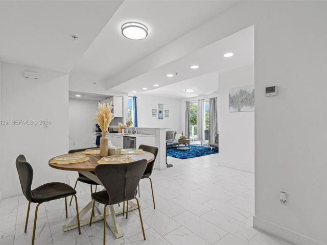 Luxury apartment complex for sale in Hollywood, Florida