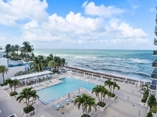 Luxury apartment complex for sale in Hollywood, Florida
