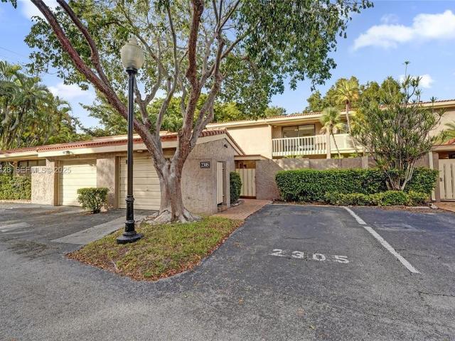 Luxury apartment complex for sale in Hollywood, Florida