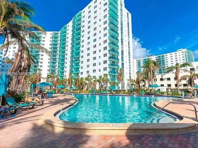 Luxury apartment complex for sale in Hollywood, Florida