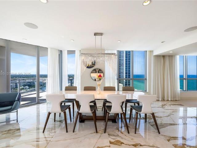 Luxury apartment complex for sale in Hollywood, United States