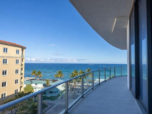 Luxury apartment complex for sale in Hollywood, United States