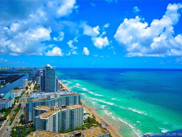 Luxury apartment complex for sale in Hollywood, United States