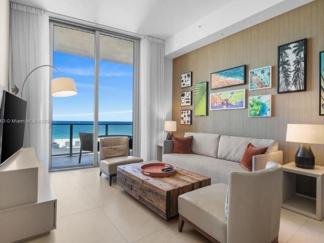Luxury apartment complex for sale in Hollywood, United States