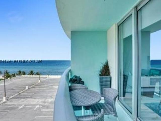 Luxury apartment complex for sale in Hollywood, United States