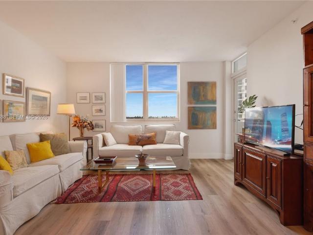 Luxury apartment complex for sale in Hollywood, United States